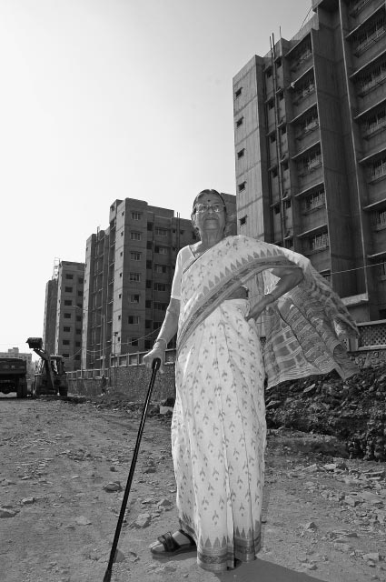 Mrinal Gore (India) – WikiPeaceWomen – English